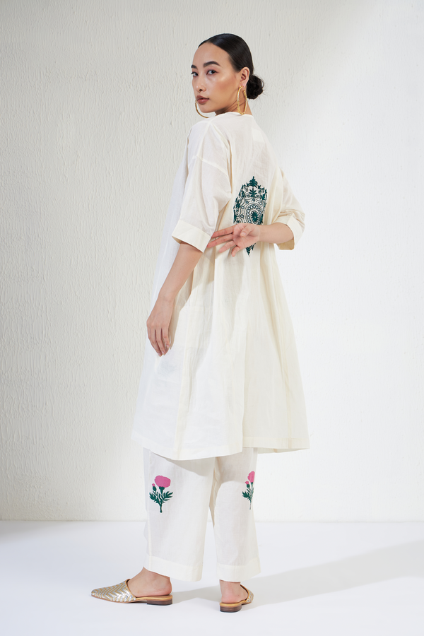 Aavidi - Off White Zara Kurta Set - Elahe