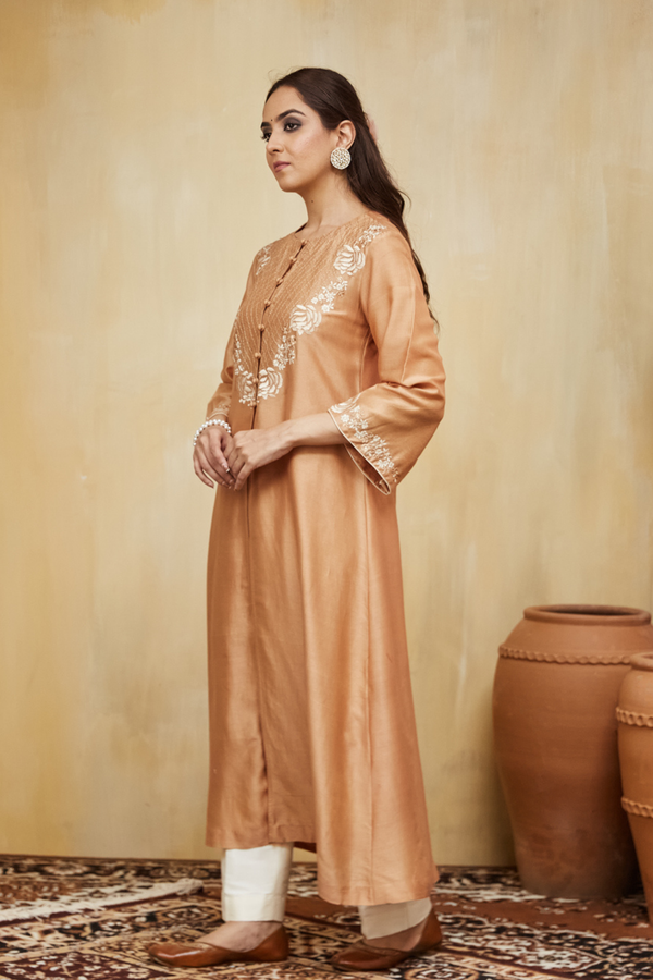 Mushio - Peach Amina Jacket Kurta With Slip - Elahe
