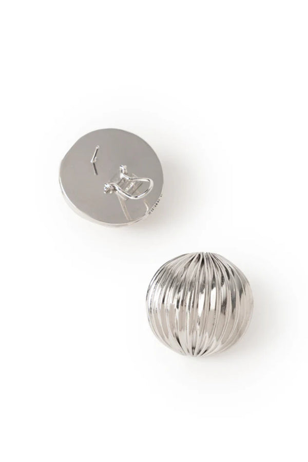 Maxima Studs in Chrome - Elahe