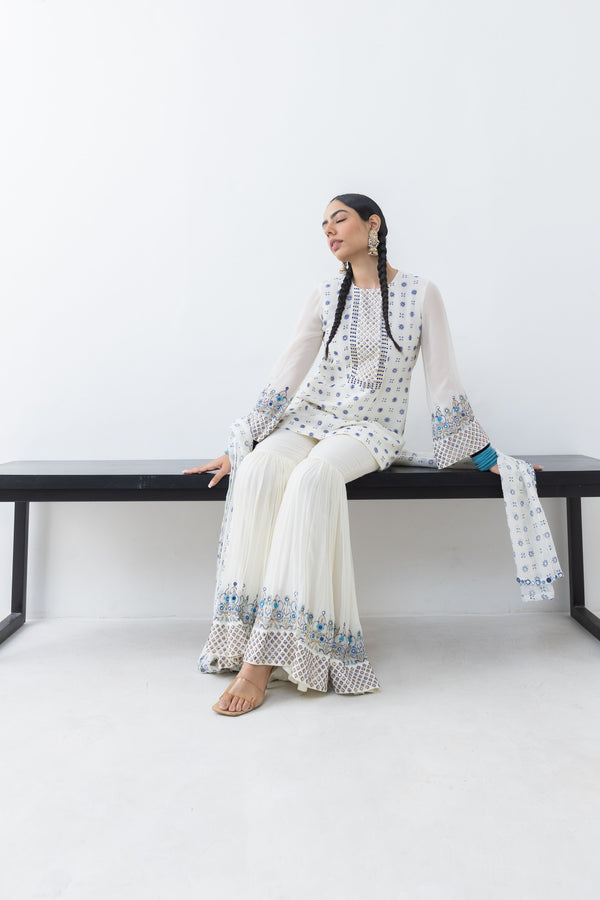 Pooja Rajgarhia Gupta - Off White Sharara Set - Elahe