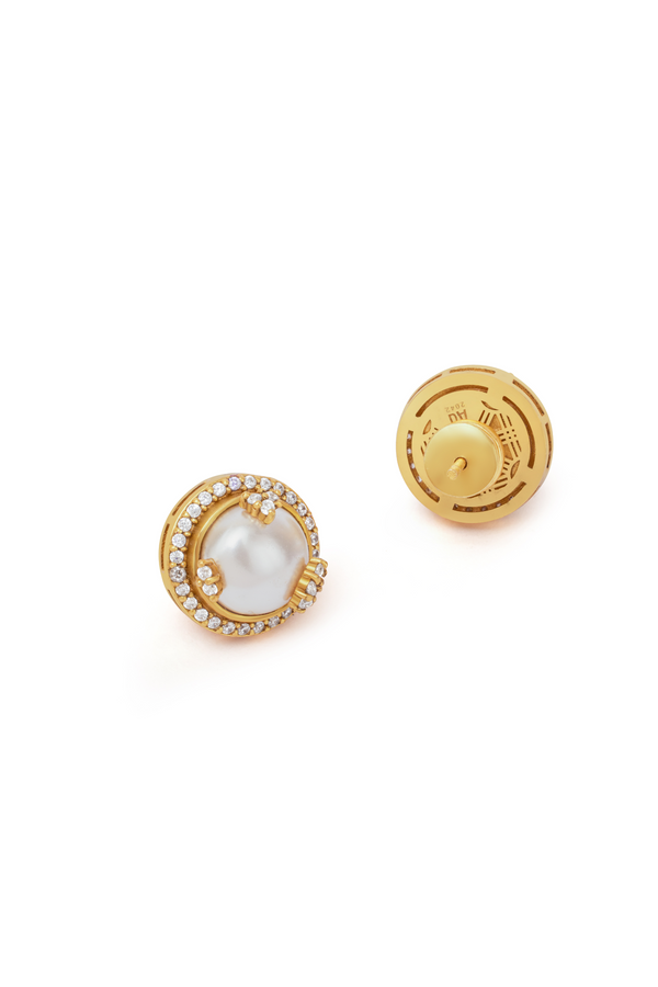 Aulerth - Opaline Ivory Studs - Elahe