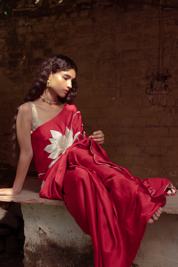 Jadon - Utpal Silk Satin Saree - Elahe