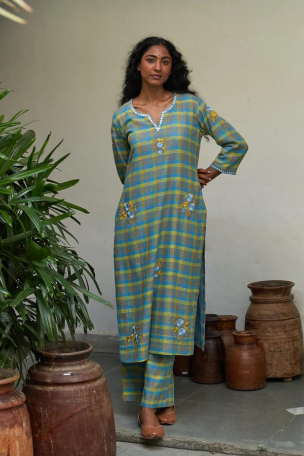 Label Earthen - Neela Sitara Phool Kurta Set - Elahe