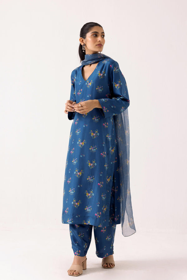 Label Shreya Sharma - Poppy Blue Kurta Set - Elahe