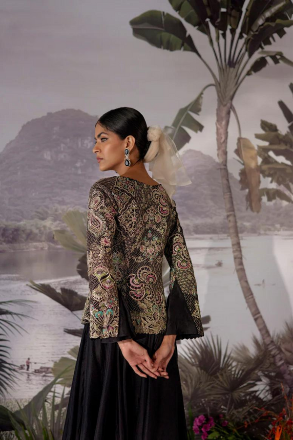 Mrunalini Rao - Yai Black Jacket Set - Elahe