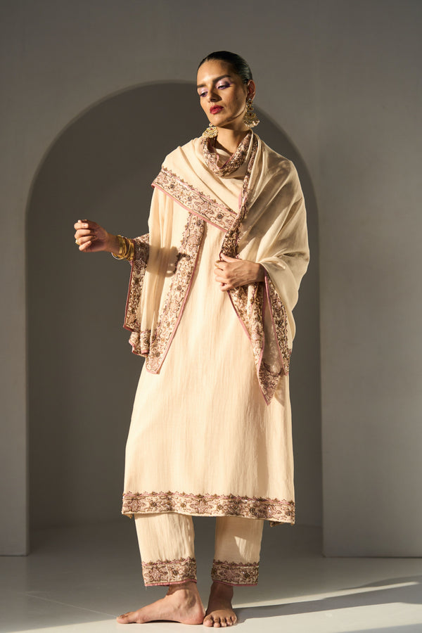 Sarang Kaur - Cream Pavit Kurta - Elahe