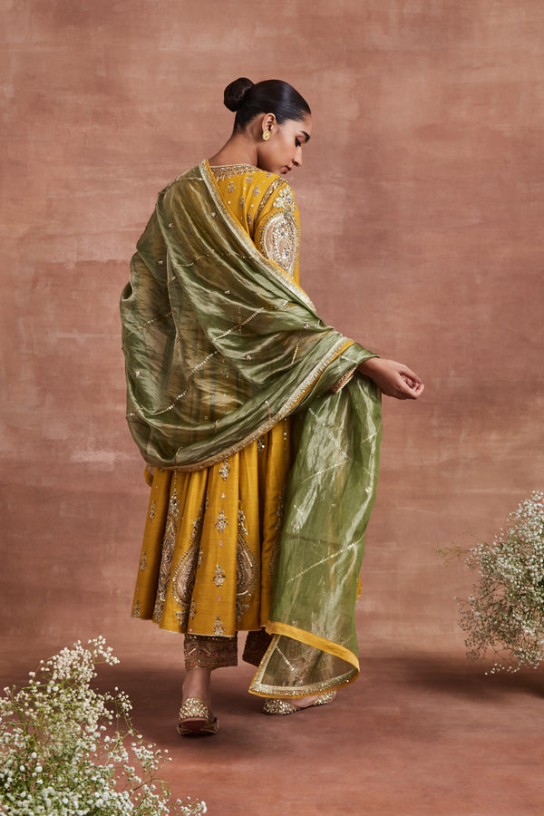 Sue Mue - Roop - Elahe