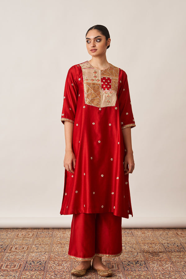 Vaaya - Red Kurta Set - Elahe