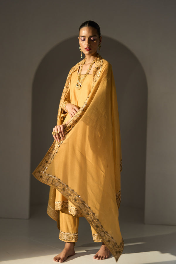 Sarang Kaur - Yellow Pavit Kurta - Elahe
