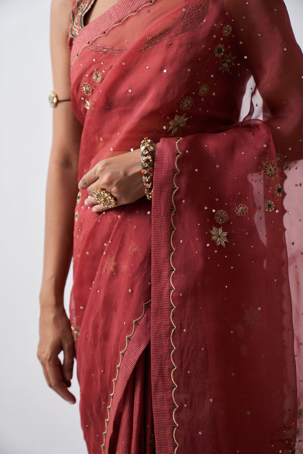 Rhua - Urvi Classic Saree - Elahe